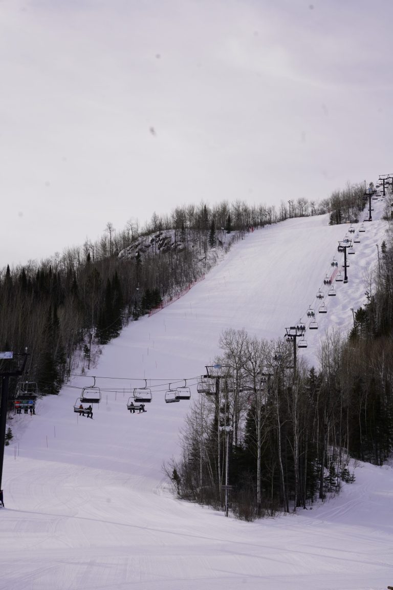Loch Lomond Ski Hill - Superior Country
